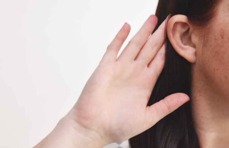 Comment arrêter le sifflement dans les oreilles définitivement ...