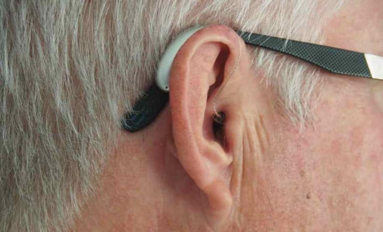 Peut-on mourir d’un cancer de l’oreille : Symptômes et traitements ...